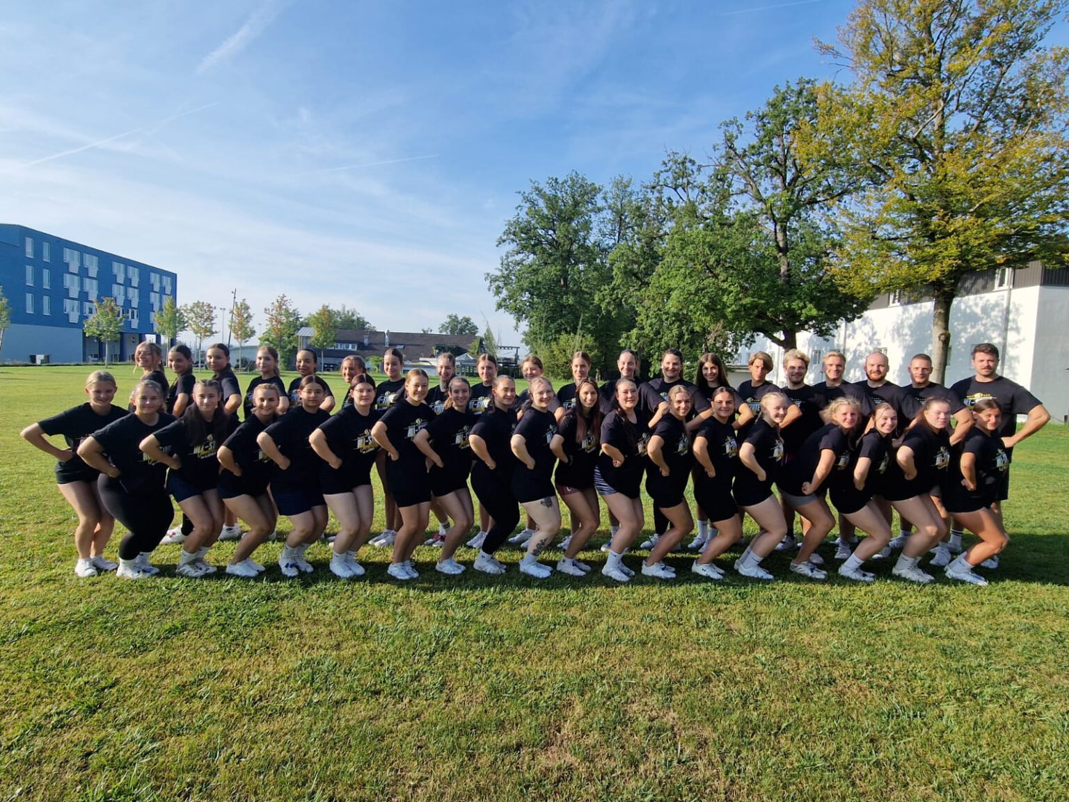 Landescheerleadermeisteschaft 2025 im SNP Dome Heidelberg – American ...